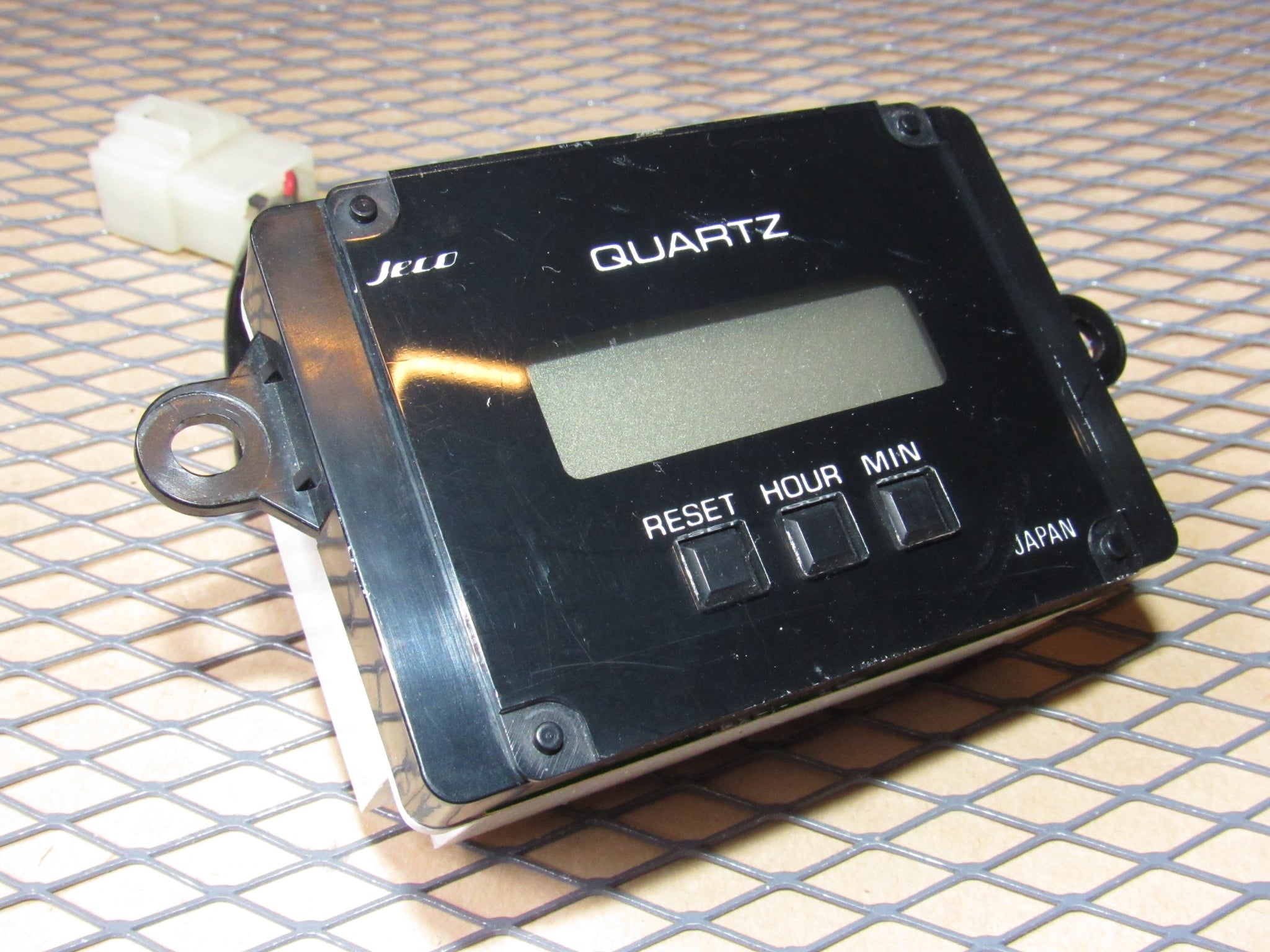 84-85 Mazda RX7 OEM Dash Digital Clock – Autopartone