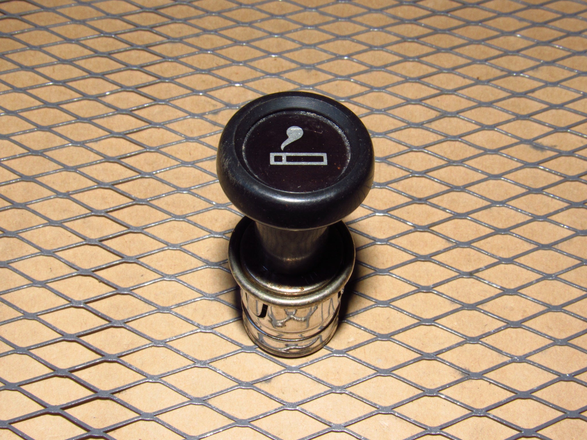 79-80 Mazda RX7 OEM 12 Volt 12v Lighter – Autopartone