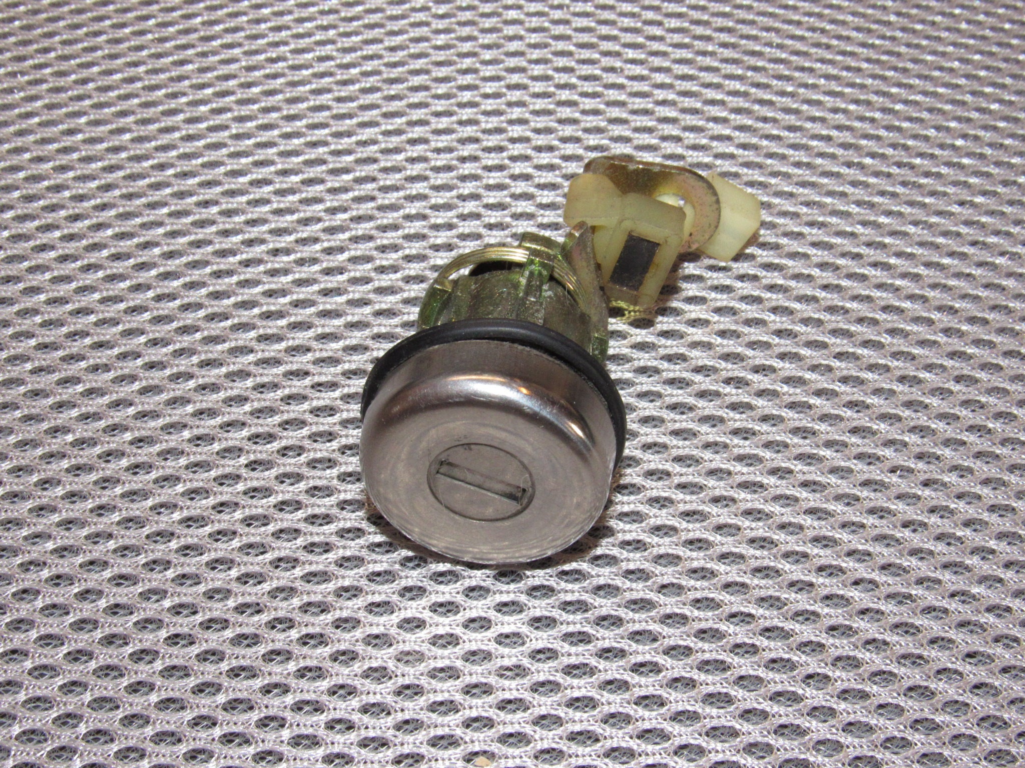 84 85 86 Nissan 300zx OEM Hatch Door Trunk Latch Lock Cylinder Tumbler ...