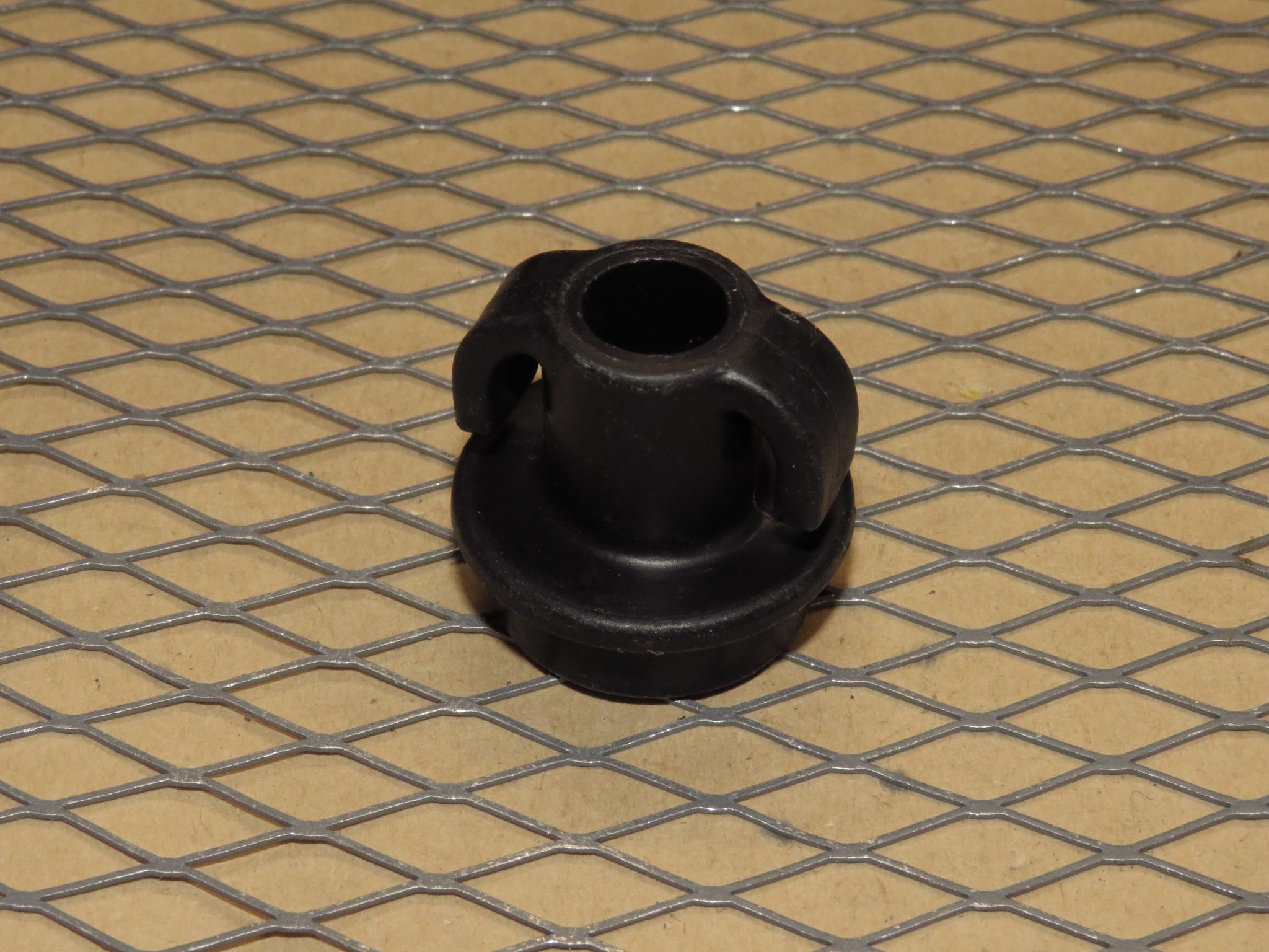 97 98 99 00 01 02 03 04 Chevrolet Corvette OEM Trunk Cargo Net Lock Re ...