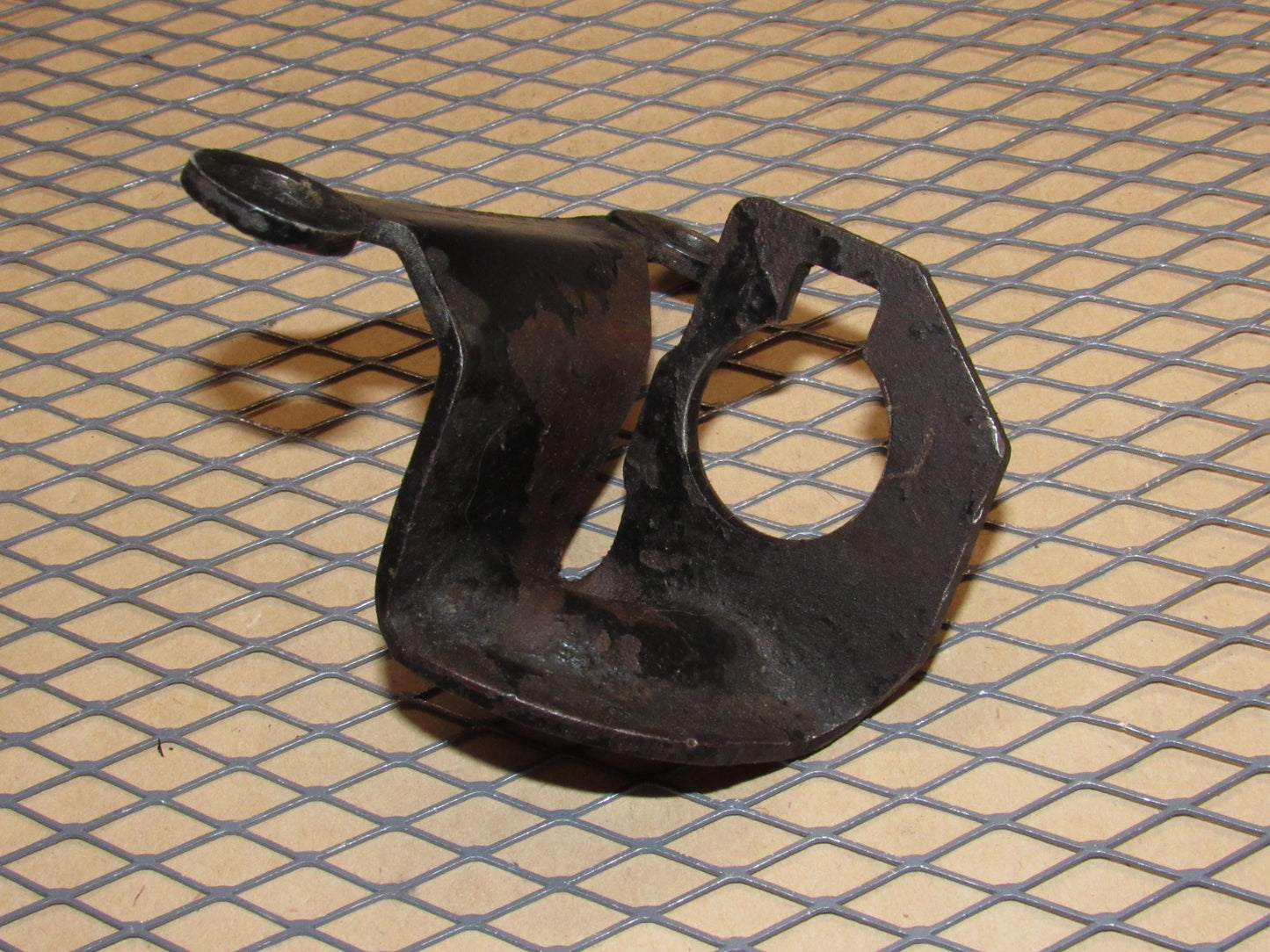 93-02 Pontiac Firebird OEM A/T Shifter Cable Holder Retainer Mounting ...