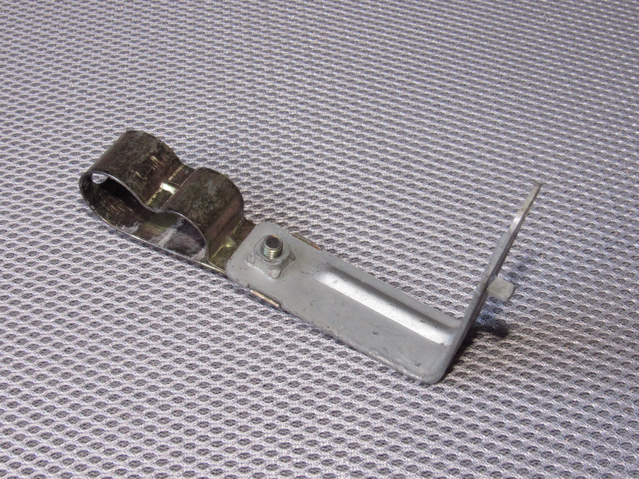 88-91 Honda CRX OEM A/C Fitting Hose Retainer Bracket – Autopartone