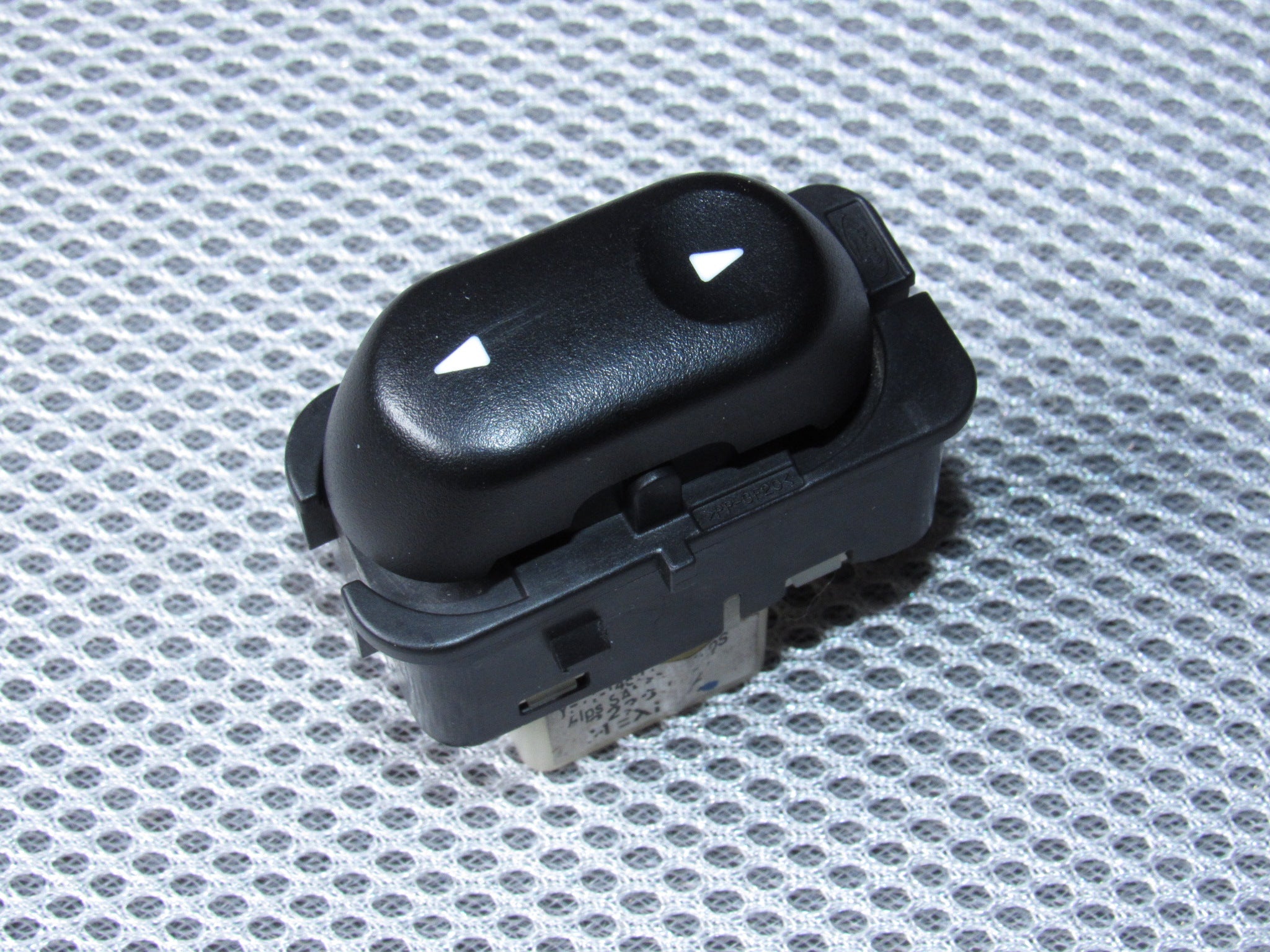 01-07 Ford Escape OEM Rear Window Switch – Autopartone