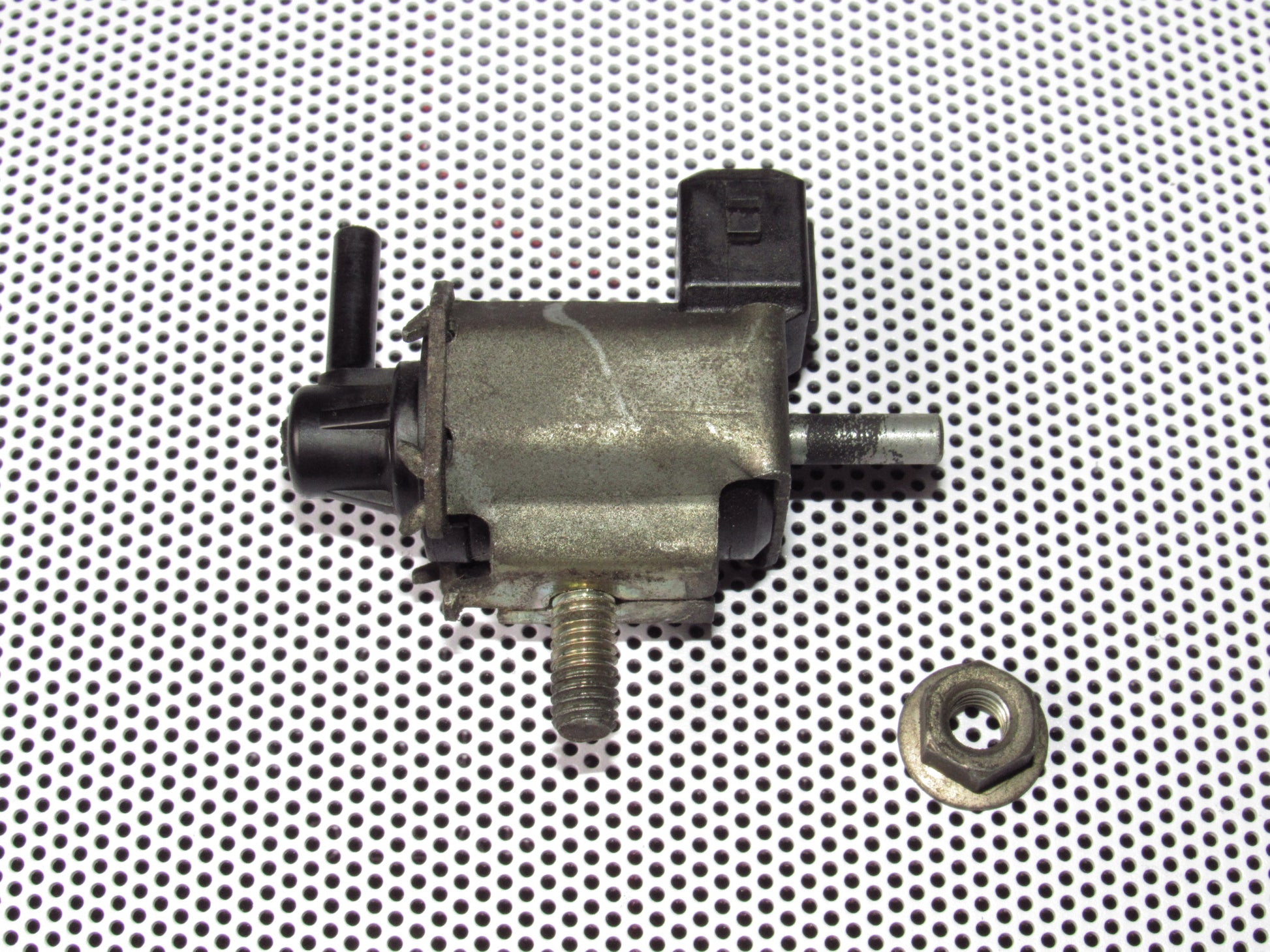 91-94 Nissan 240SX OEM Engine VSV Vacuum Switch Solenoid Valve ...