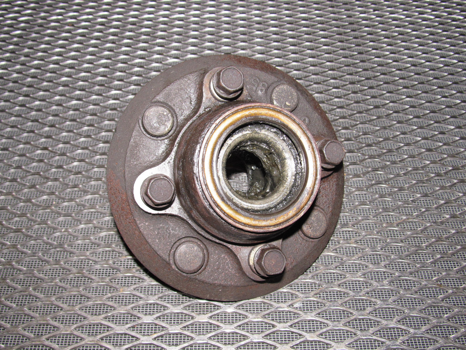81 82 83 Datsun 280zx OEM Front Wheel Hub – Autopartone.com
