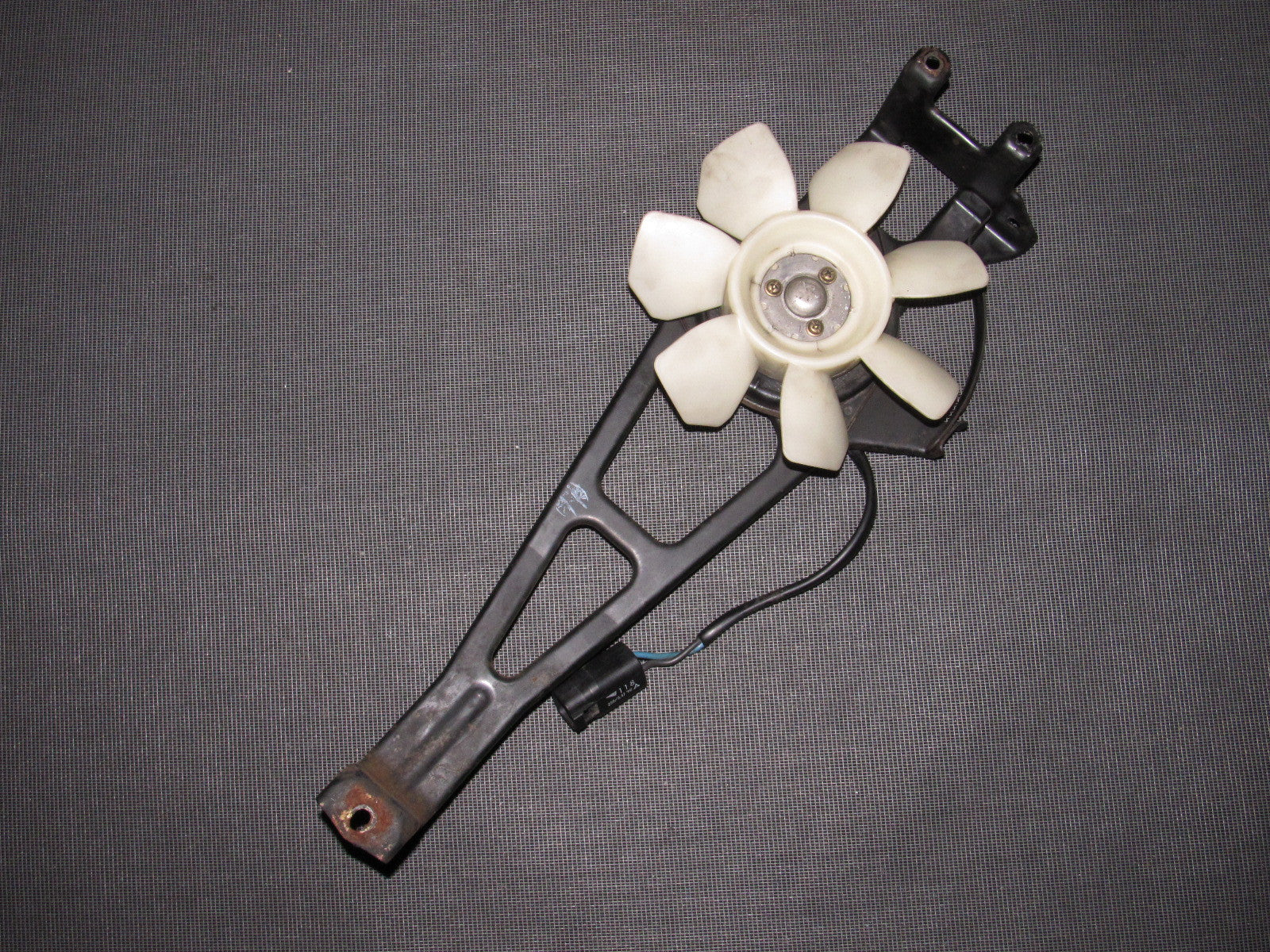 86 87 88 Toyota Supra Turbo OEM Engine Cooling Fan – Autopartone