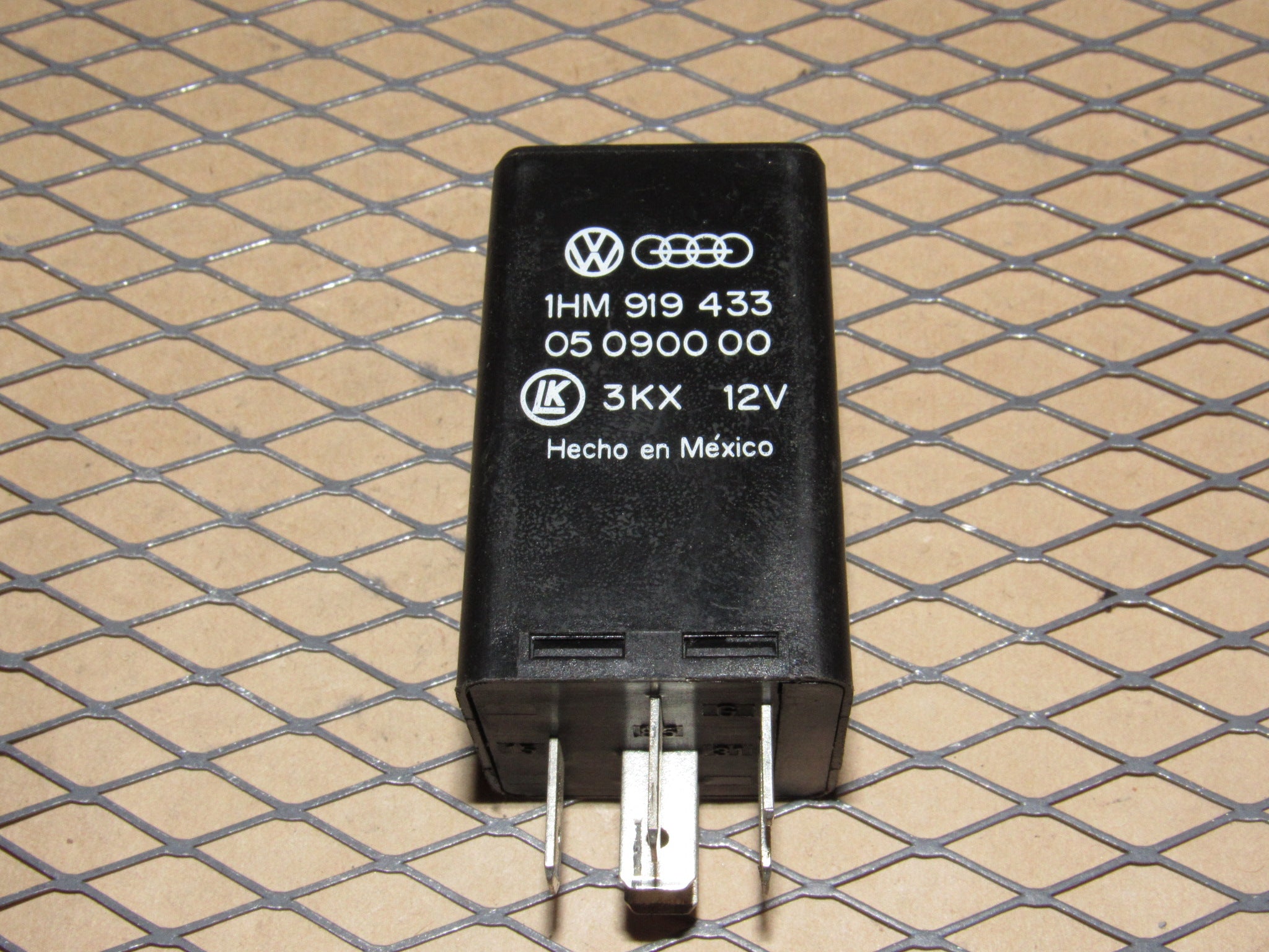 Audi & Volkswagen Relay (4) 1HM 919 433 – Autopartone.com