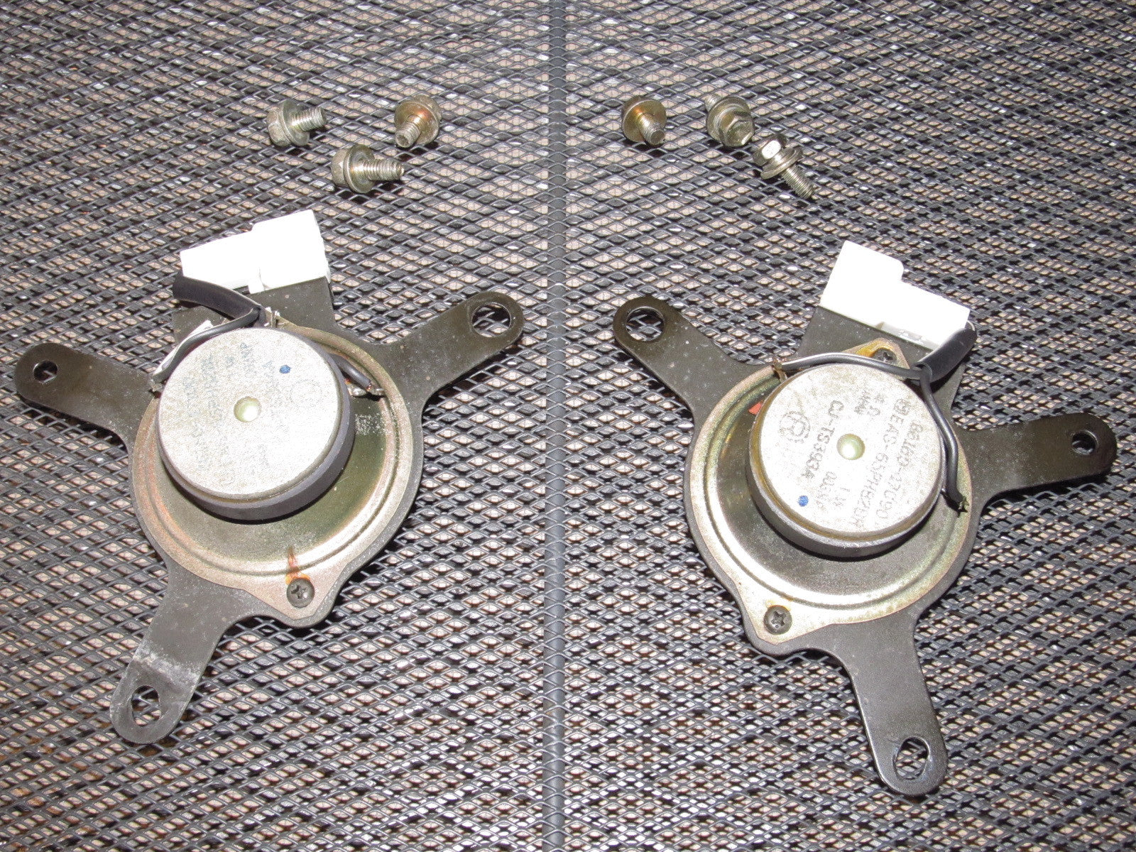 91 92 93 94 95 Toyota MR2 OEM Rear Speaker - Set – Autopartone