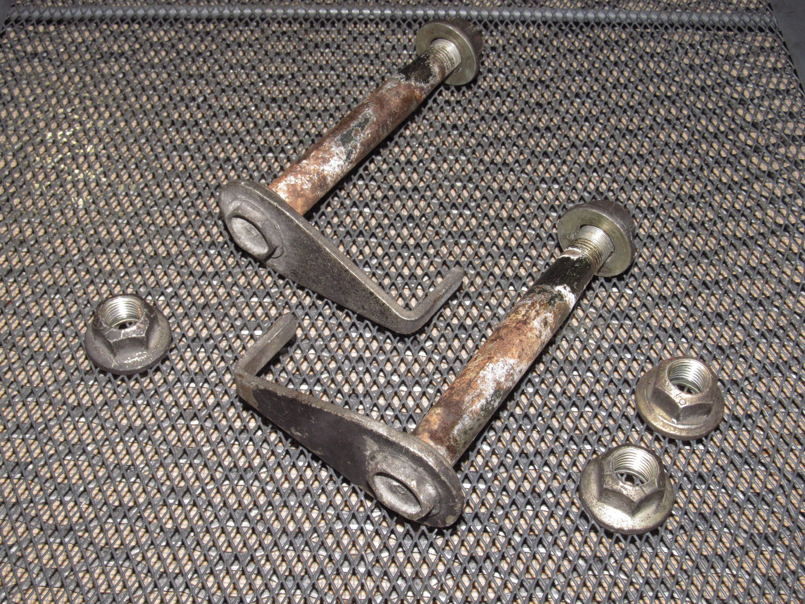 87 88 89 Nissan 300zx OEM Front Tension Rod Mounting Bolt – Autopartone