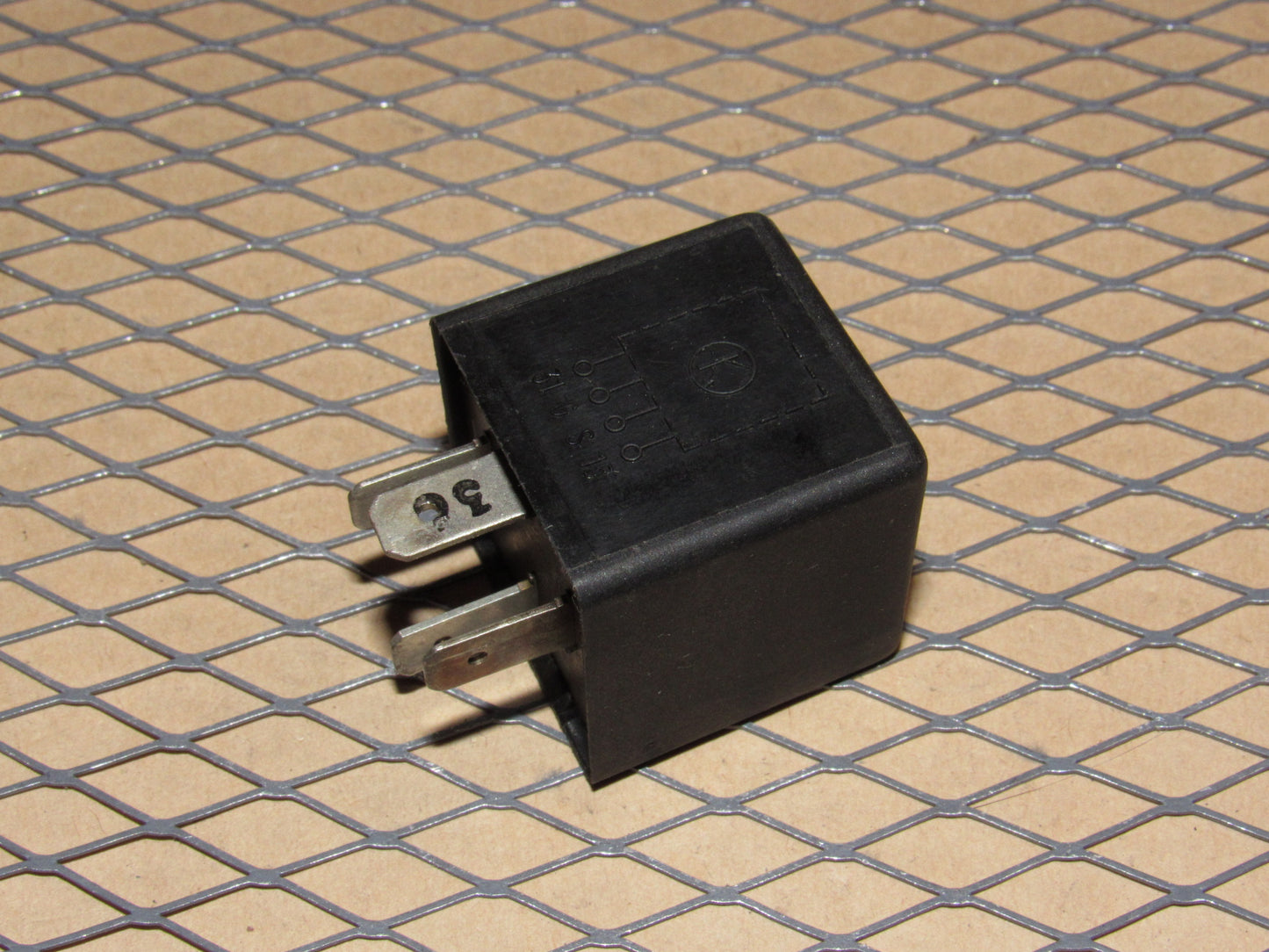 Audi & Volkswagen Relay (43) 191 919 376 – Autopartone