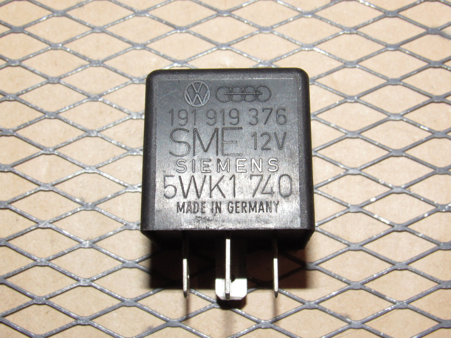 Audi & Volkswagen Relay (43) 191 919 376 – Autopartone