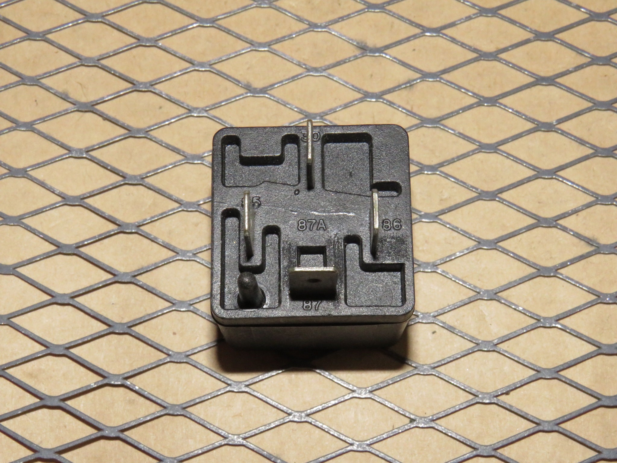 Chrysler Relay 5234271 – Autopartone.com