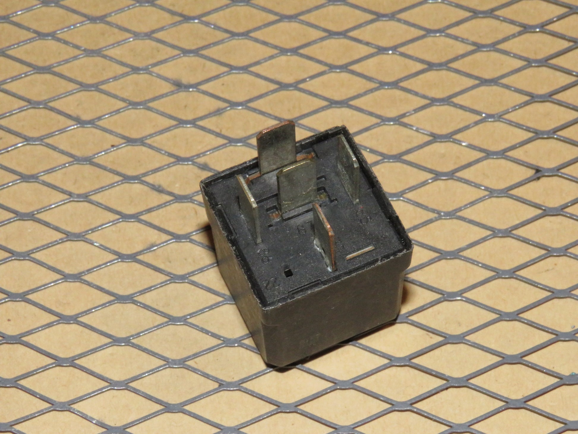 Ford Relay F0AB-14B192-AA – Autopartone