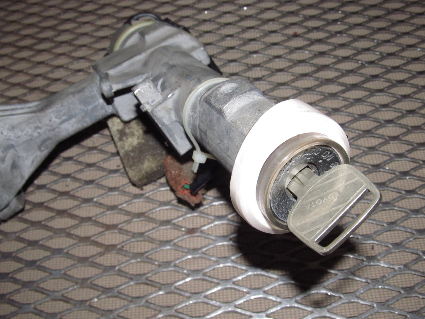 91 92 93 94 95 Toyota MR2 OEM Ignition Lock Cylinder & Switch – Autopartone