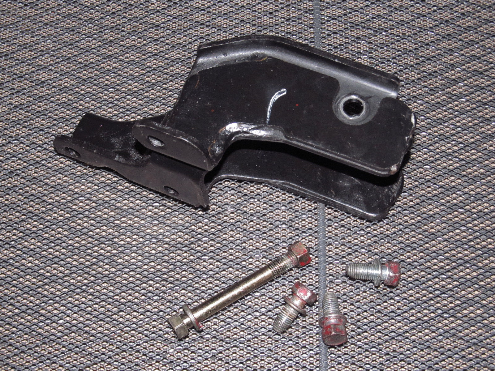 97 98 99 Mitsubishi Eclipse OEM Engine Motor Mount Bracket - Rear - NA ...