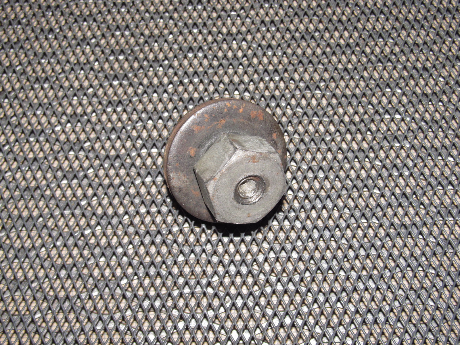 79 80 Datsun 280zx OEM Crankshaft Pulley Bolt – Autopartone.com