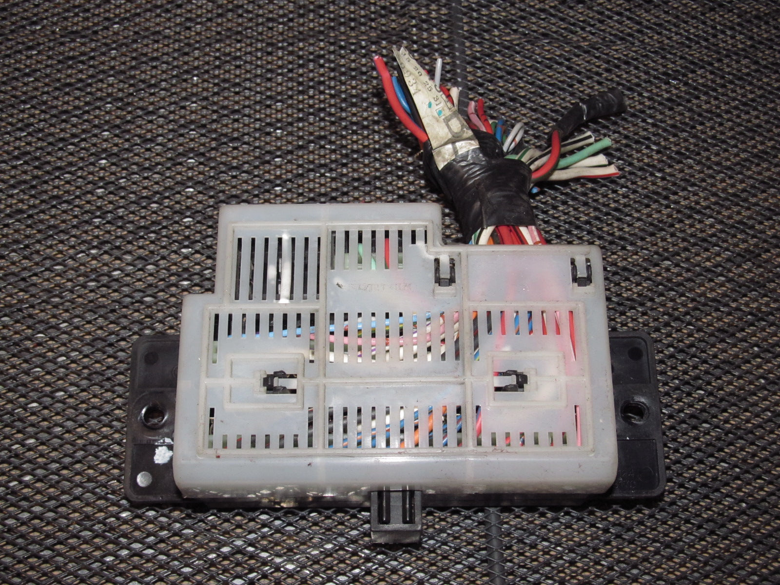 87 88 89 Nissan 300zx OEM Interior Fuse Box – Autopartone.com