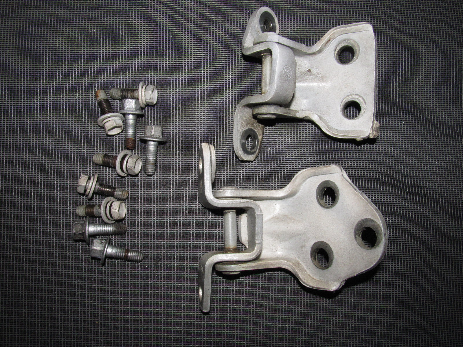 86 87 88 Toyota Supra OEM Door Hinges - Right Set – Autopartone