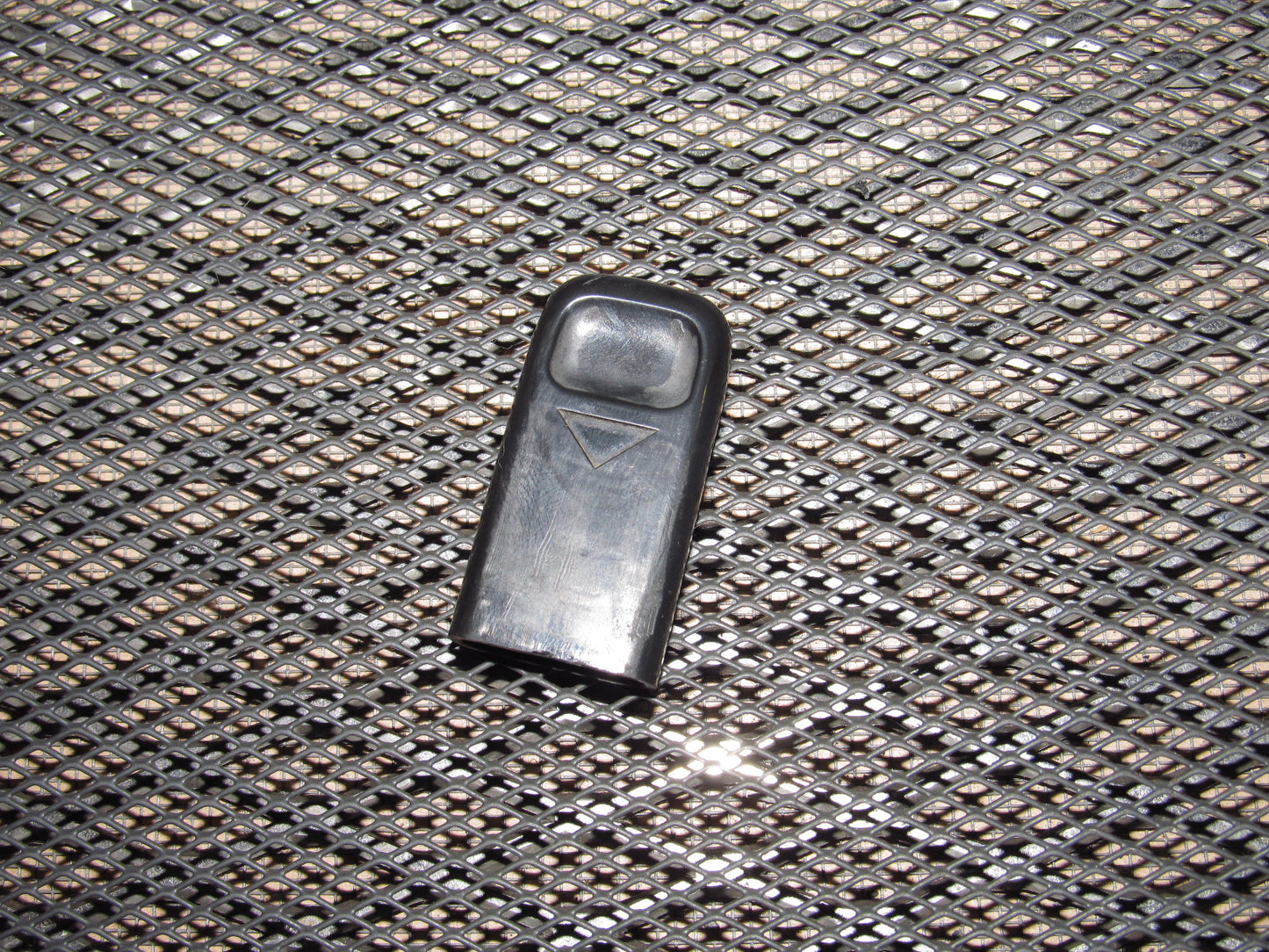 81-83 Mazda RX7 OEM Door Lock Tab – Autopartone