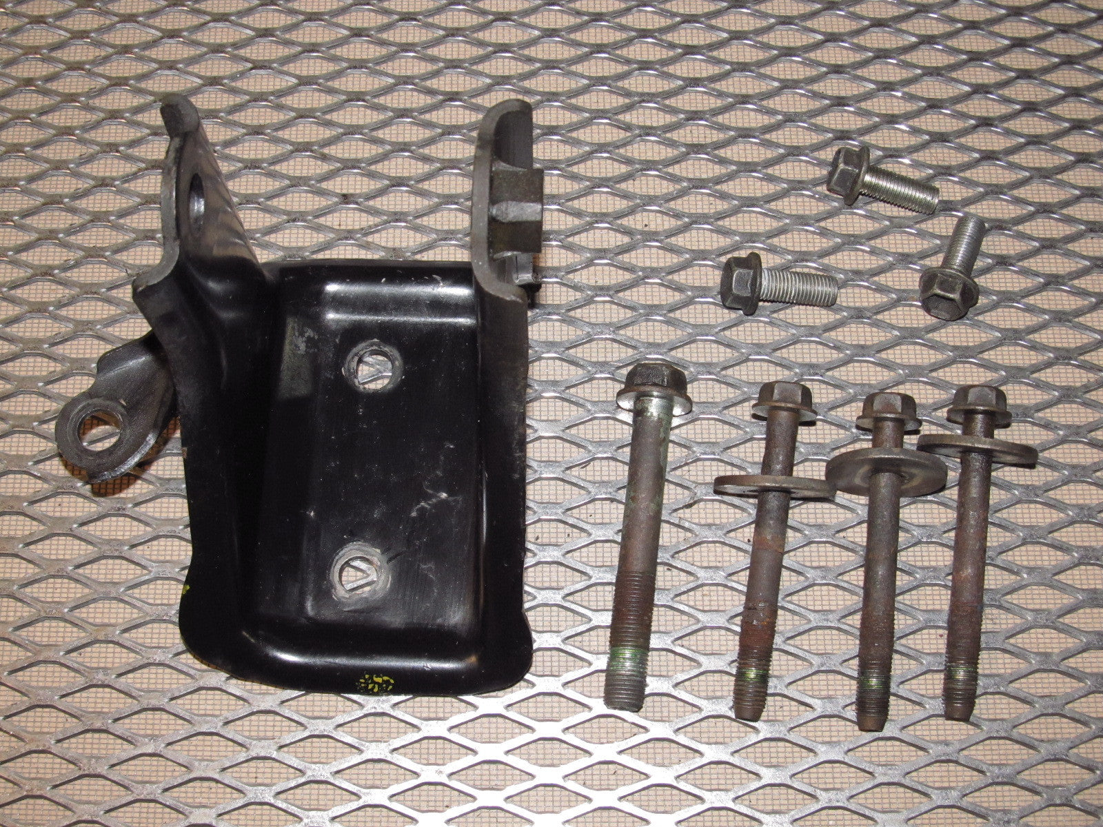 91 92 93 94 95 Toyota MR2 OEM 2.2L Engine Motor Mount Bracket - Rear ...