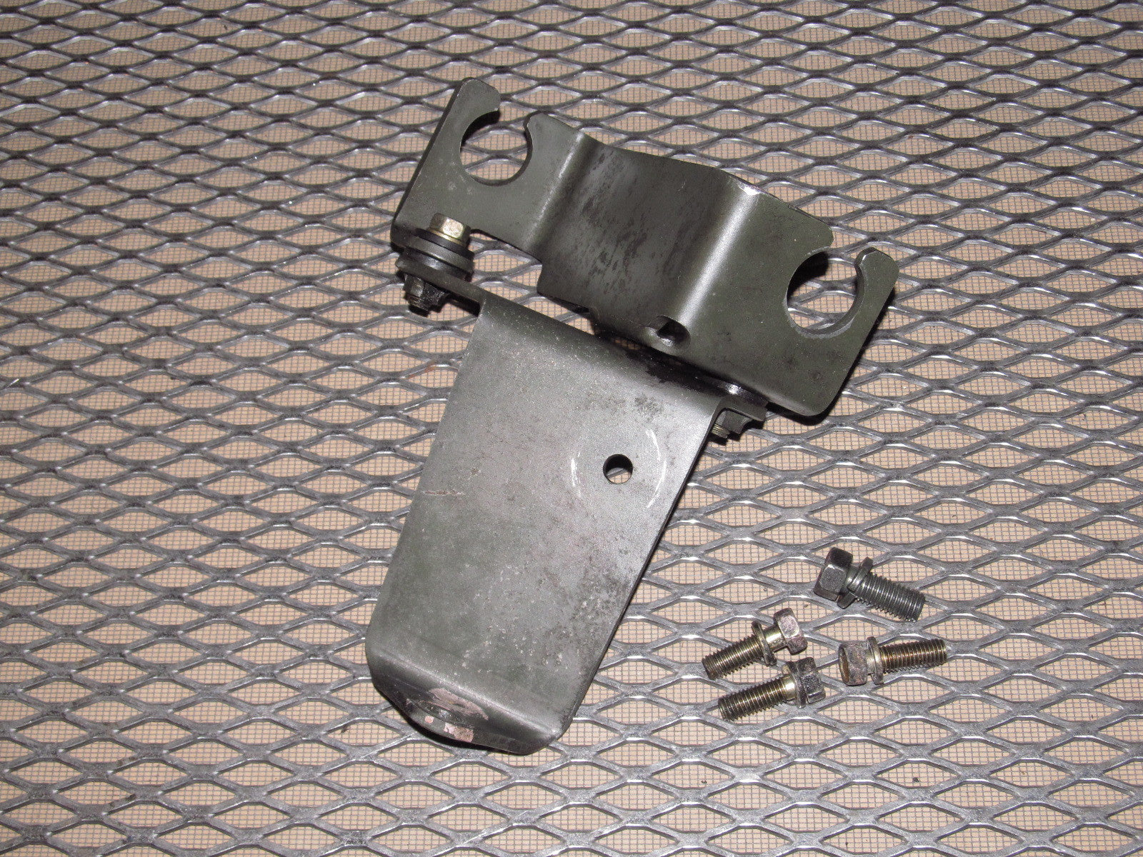 97 98 99 Mitsubishi Eclipse OEM Shifter Cable Holder Bracket - 2.0 NA ...