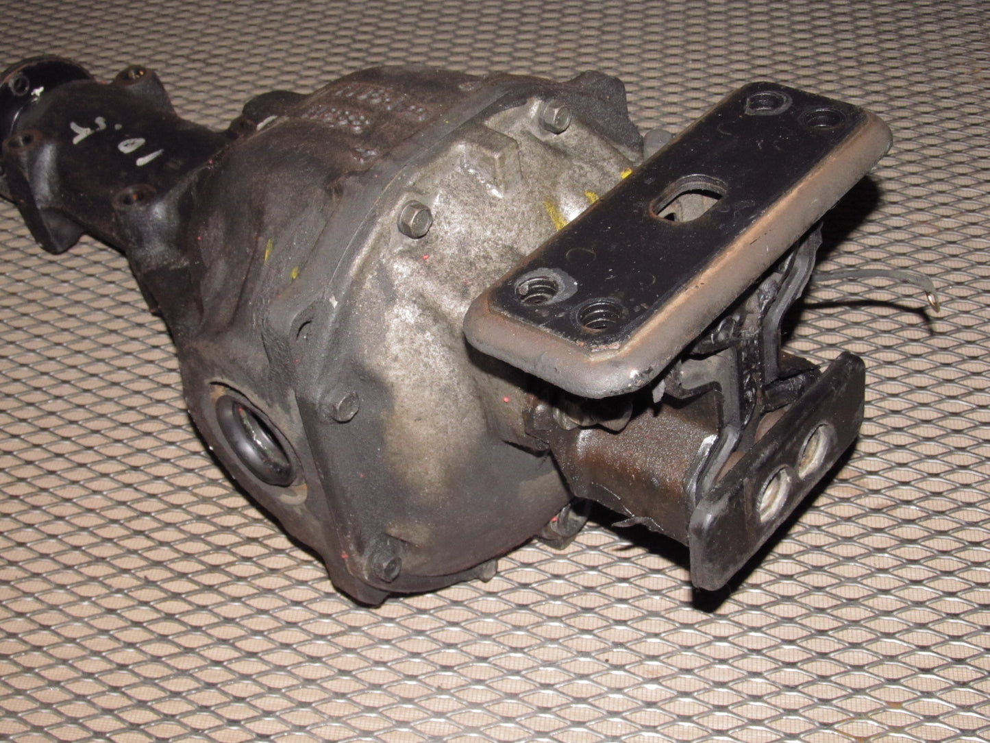 88 89 Nissan 300zx OEM Differential Rear End - NA A/T – Autopartone
