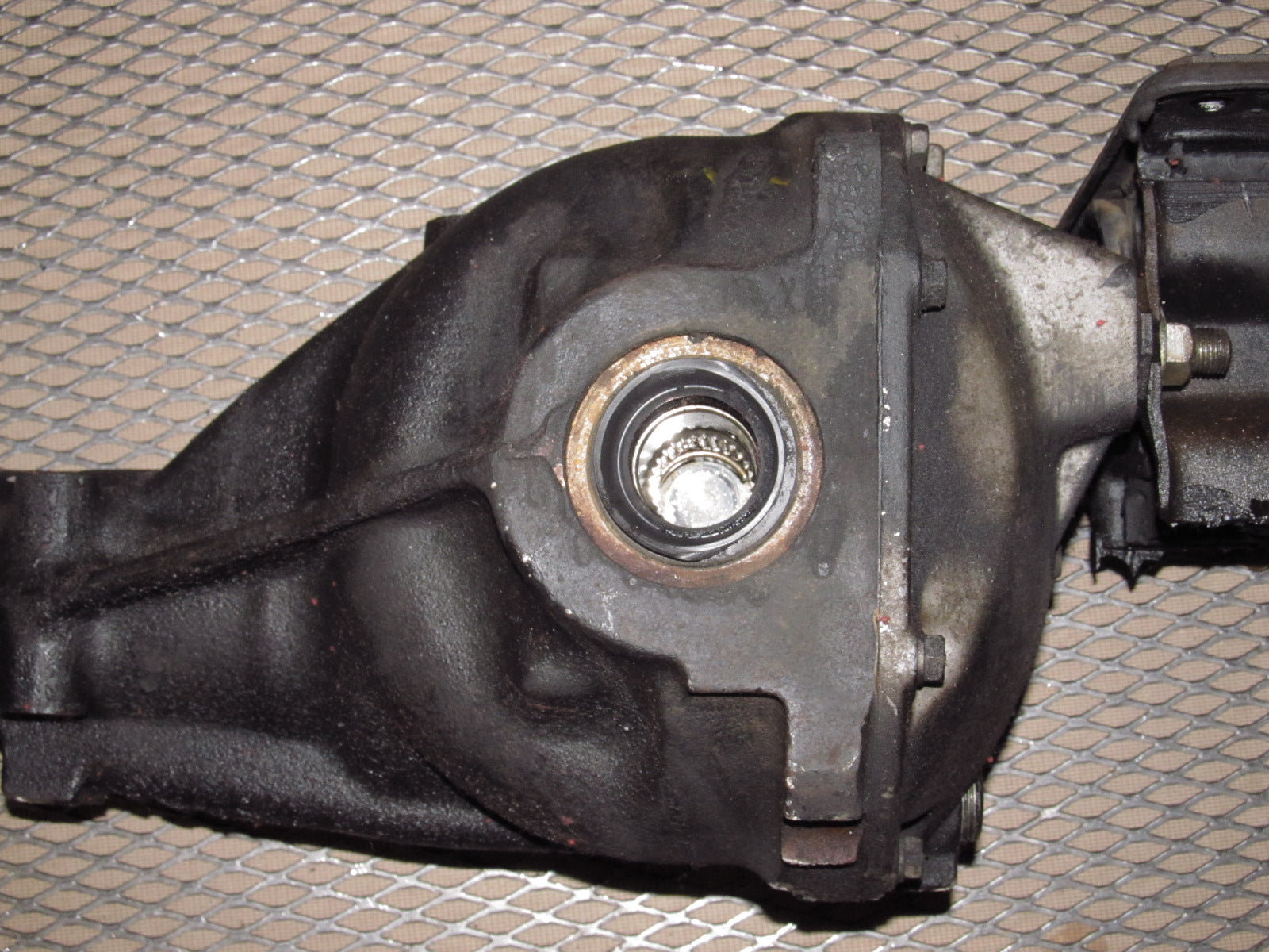 88 89 Nissan 300zx OEM Differential Rear End - NA A/T – Autopartone