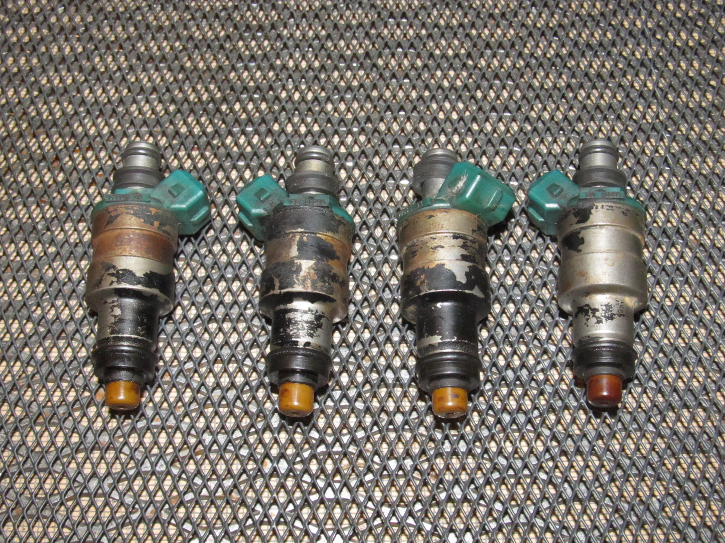 85 86 Toyota MR2 OEM Fuel Injector Set – Autopartone.com