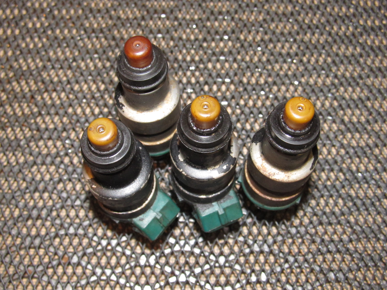 85 86 Toyota MR2 OEM Fuel Injector Set – Autopartone.com