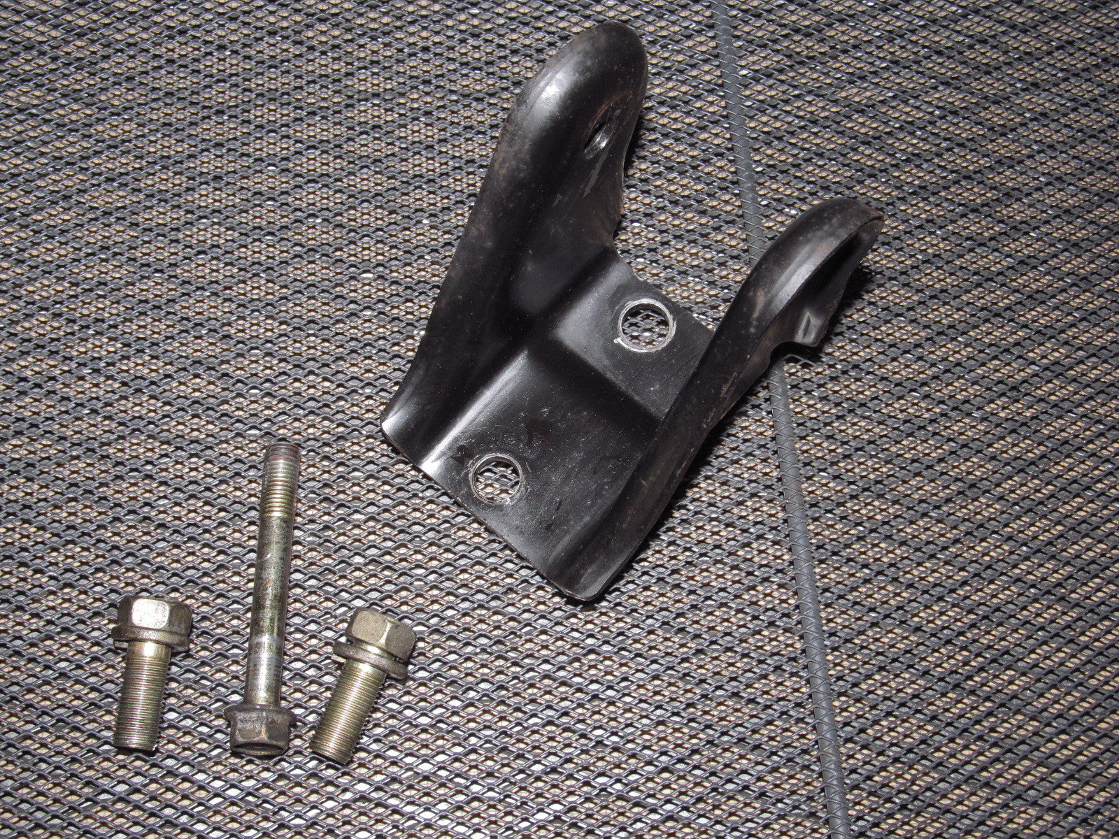 97 98 99 Mitsubishi Eclipse OEM Motor Mount Bracket - Front ...