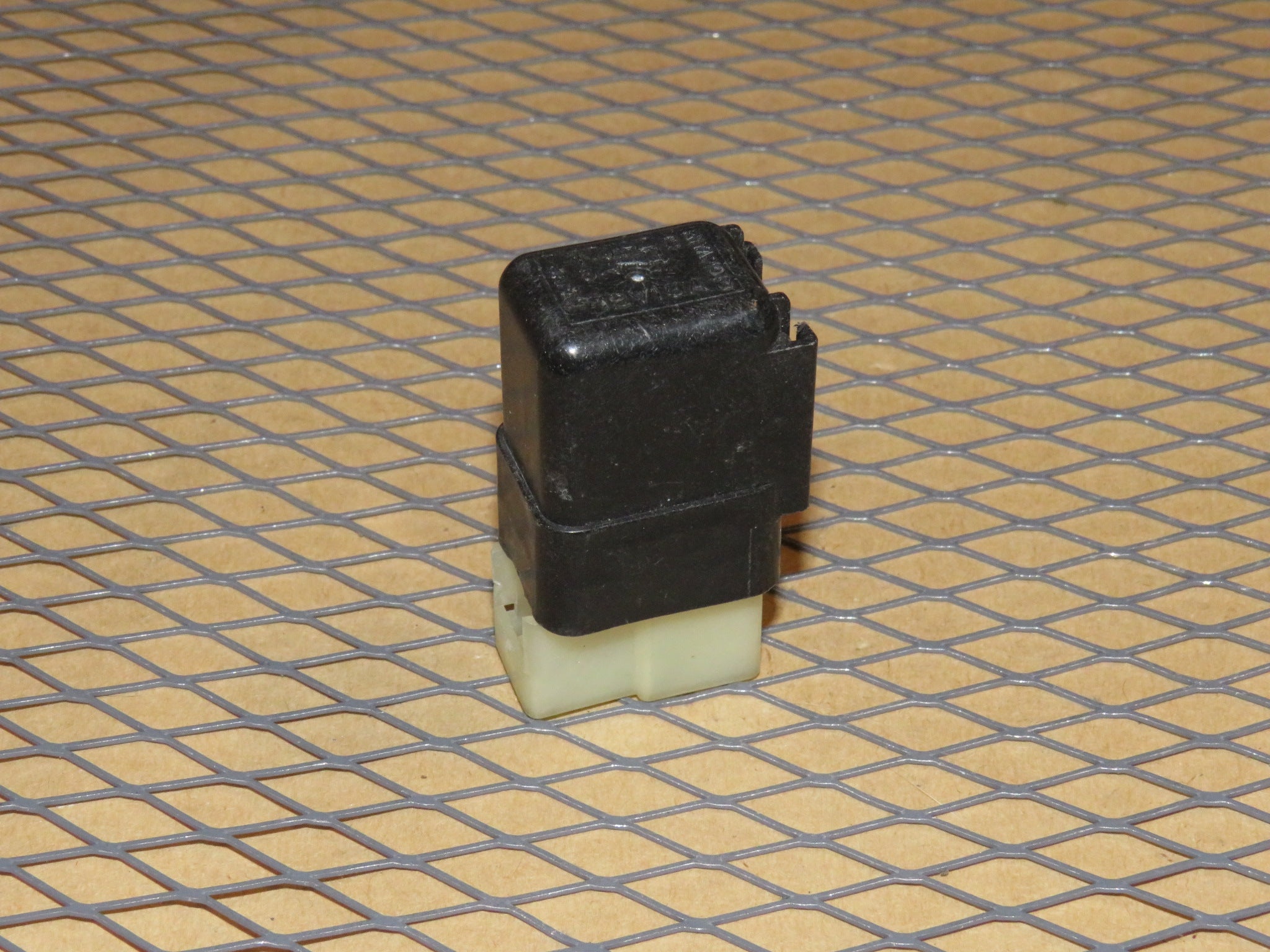 Nissan & Infiniti Relay 25630 79960 – Autopartone.com