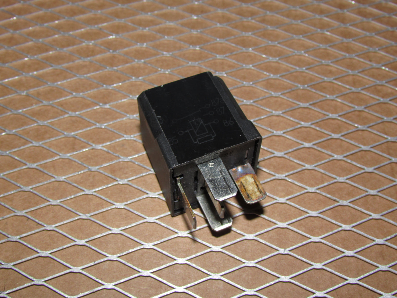 Chrysler Relay 04727370AA – Autopartone.com
