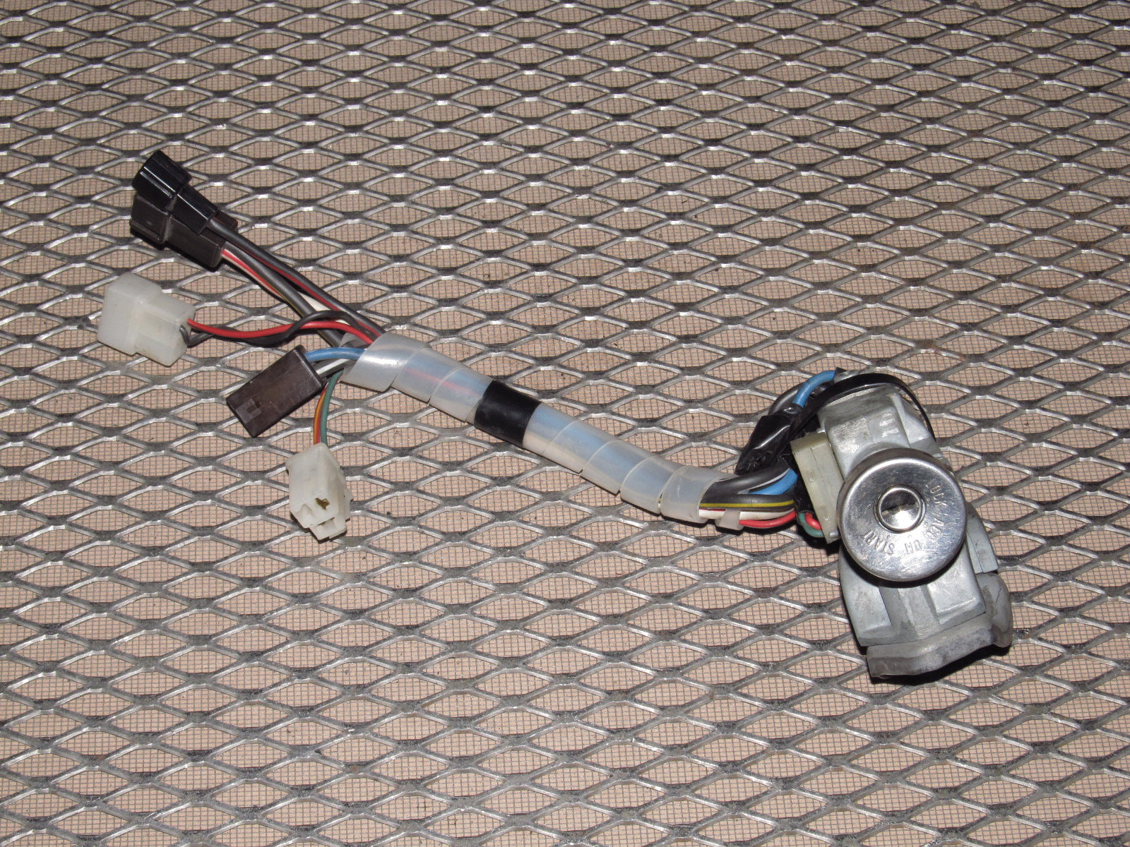 84-85 Mazda RX7 OEM Ignition Lock Cylinder & Ignition Switch – Autopartone