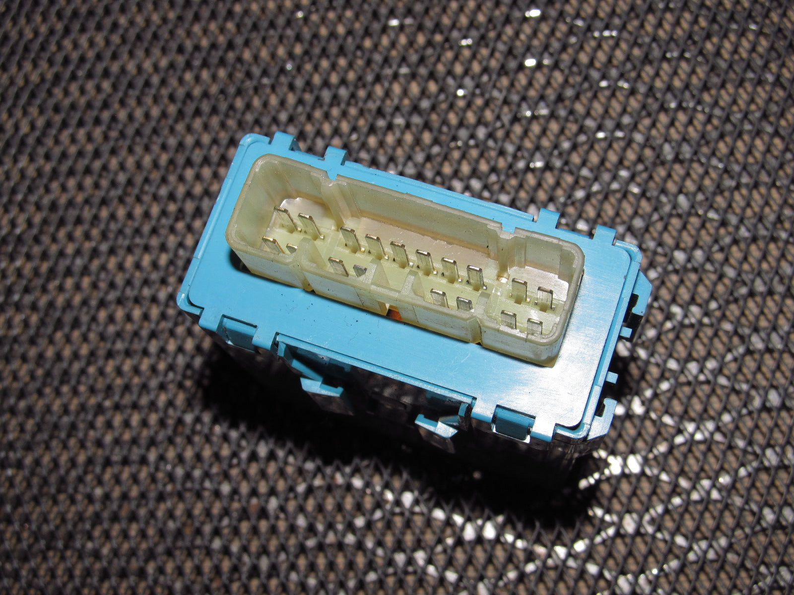 89 90 91 92 Toyota Supra OEM Retractor Control Unit - 85964-20012 ...