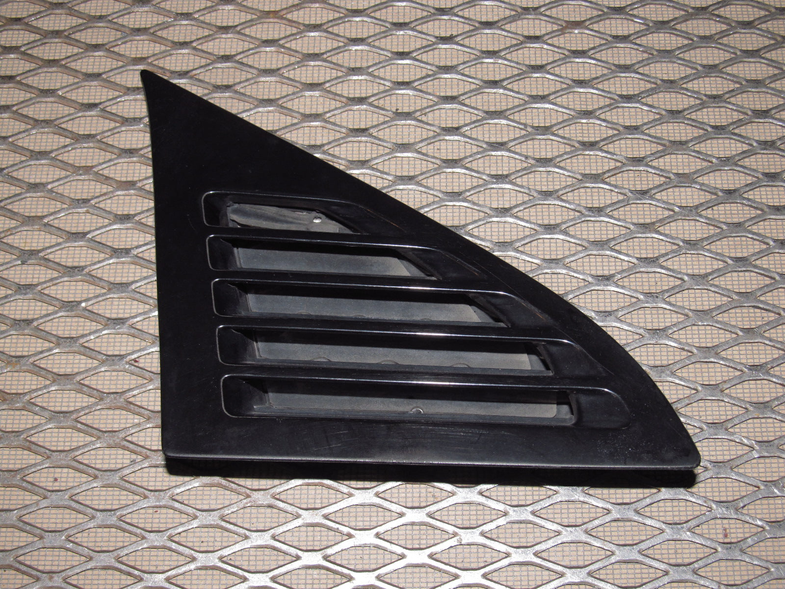 91 92 93 94 95 Toyota MR2 OEM Quarter Window Exterior Air Vent - Left ...