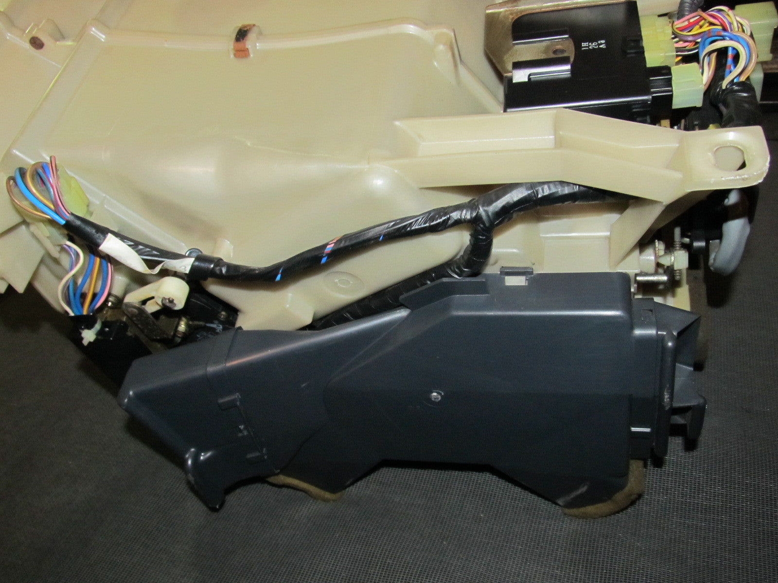 86 87 88 Toyota Supra OEM Heater Core & Box Assembly – Autopartone.com