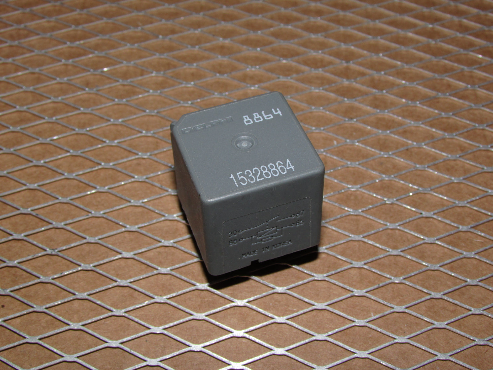 GM Relay 8864 / 15328864 – Autopartone