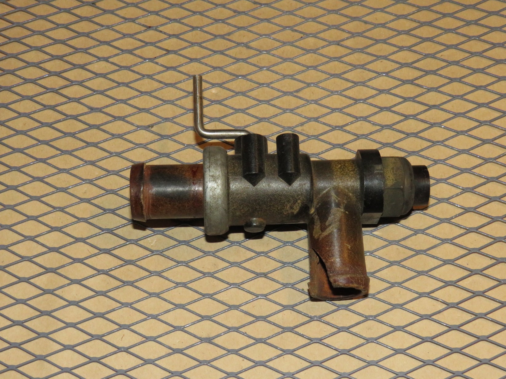 84 85 86 Nissan 300zx OEM Heater Core Coolant Bypass Valve – Autopartone