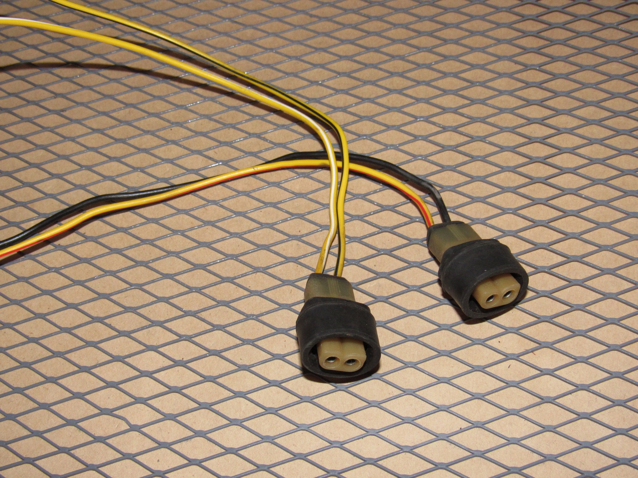 81 82 83 Datsun 280zx OEM Power Mirror Female Pigtail Harness Plugs ...