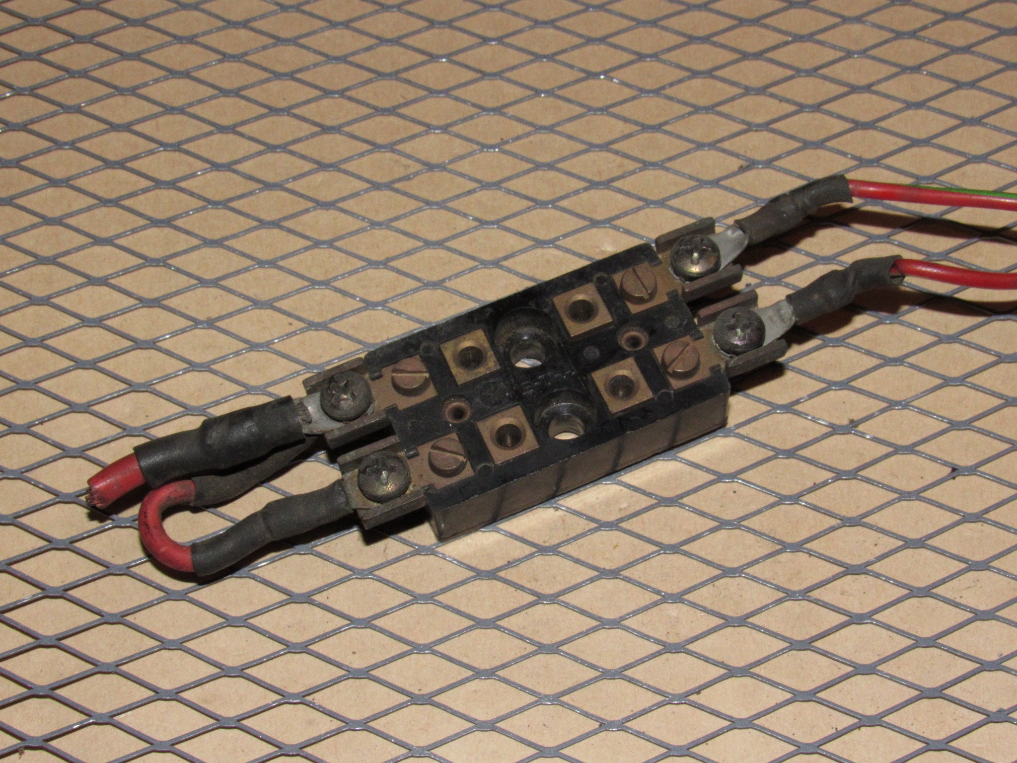 77-95 Mercedes Benz T1 Van OEM ETA Circuit Breaker Fuse Holder Distrib ...