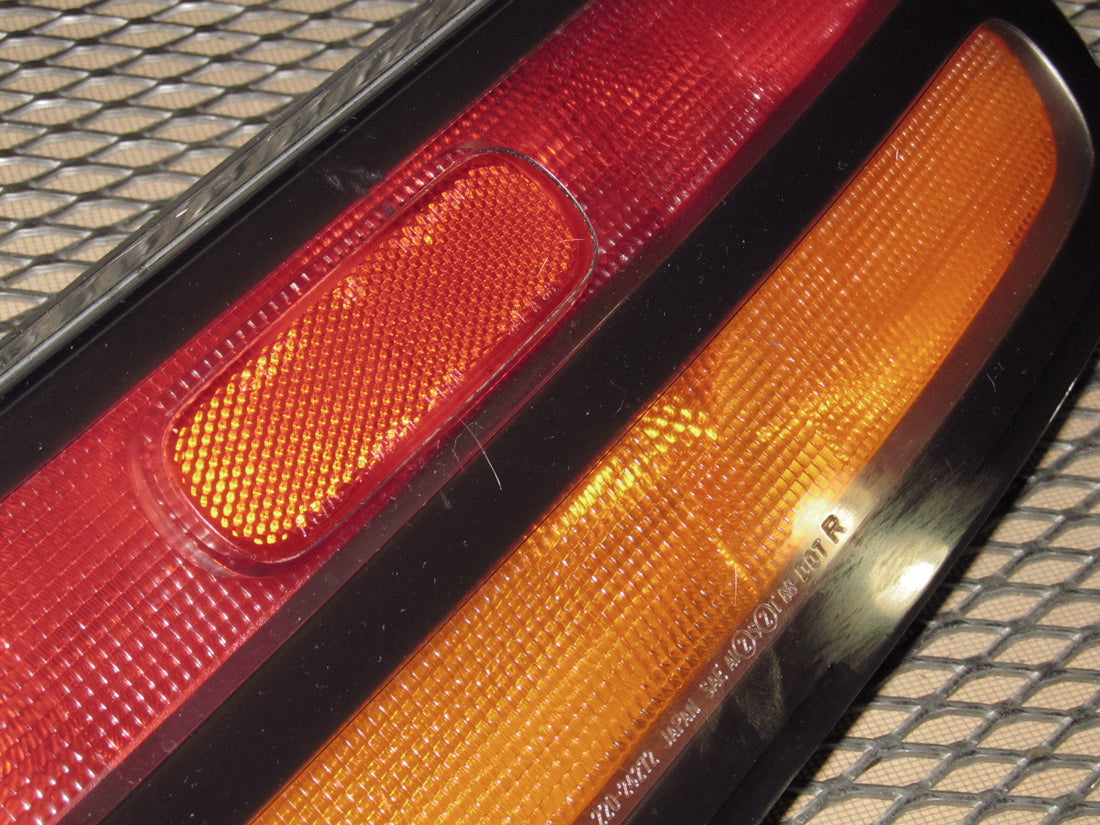 90-96 Nissan 300zx OEM Tail Light - Right – Autopartone