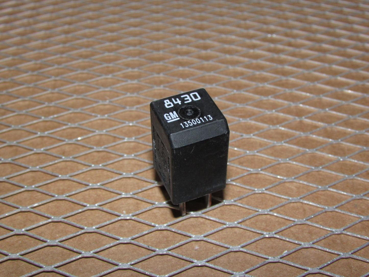 GM Relay 8430 / 13500113 – Autopartone
