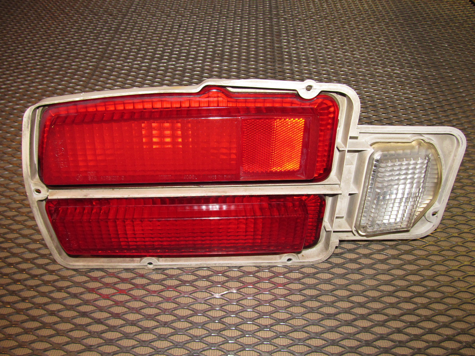 74 75 76 77 78 Datsun 260z 280z OEM Tail Light - Left – Autopartone