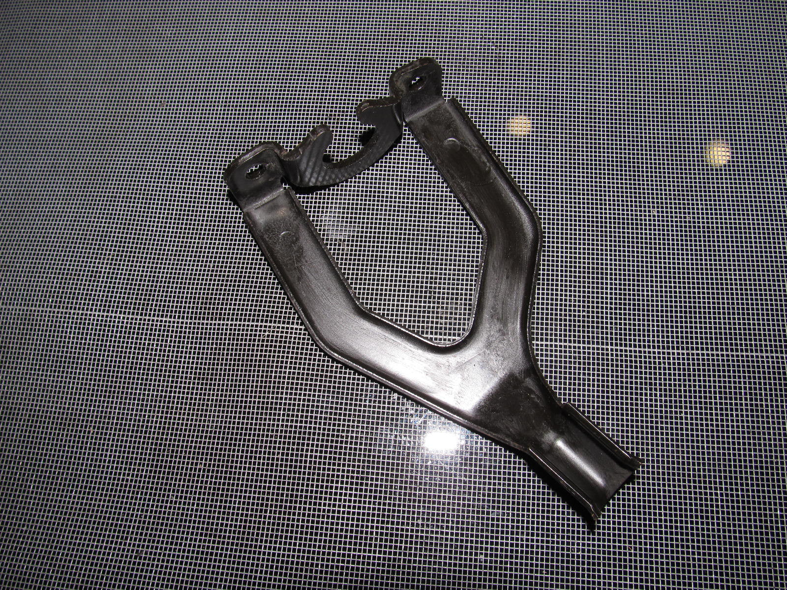 96 97 98 99 00 Honda Civic OEM AT Transmission Shifter Cable Holder Mo ...