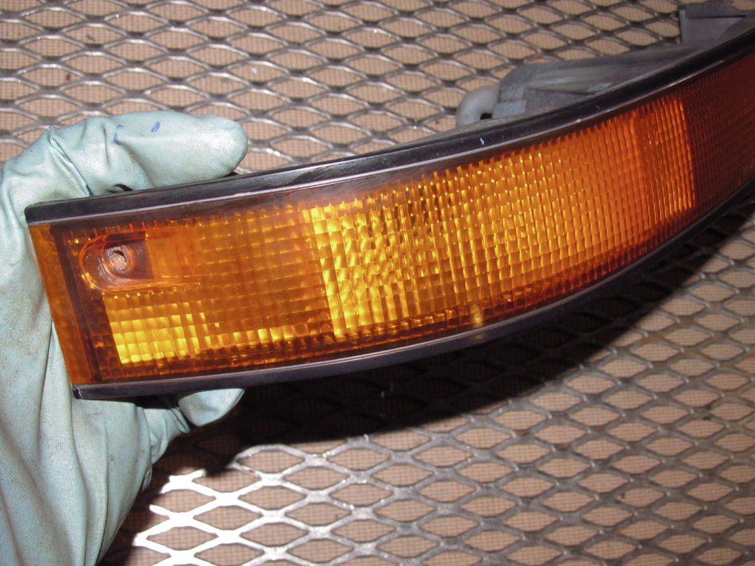 89 90 91 92 Toyota Supra OEM Front Turn Signal Light - Right – Autopartone