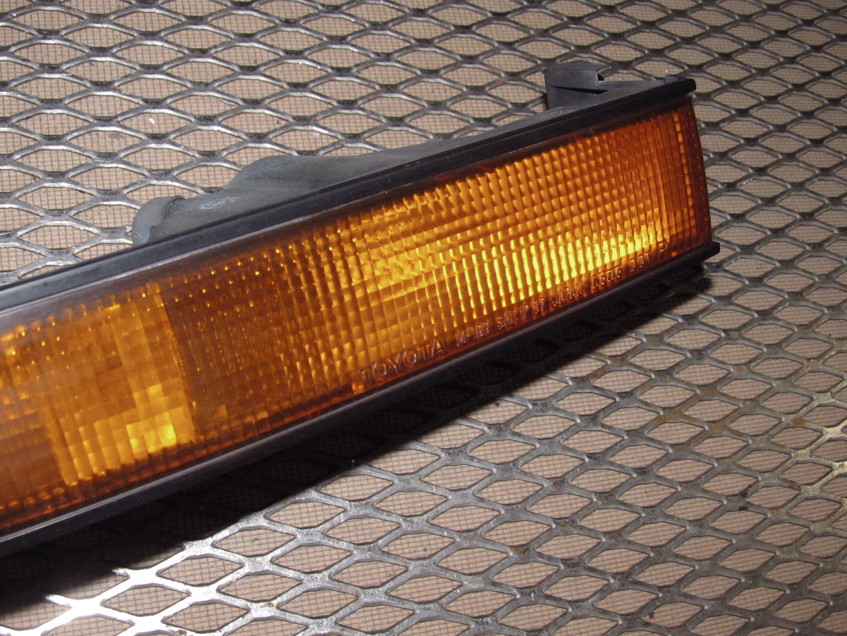 89 90 91 92 Toyota Supra OEM Front Turn Signal Light - Right – Autopartone