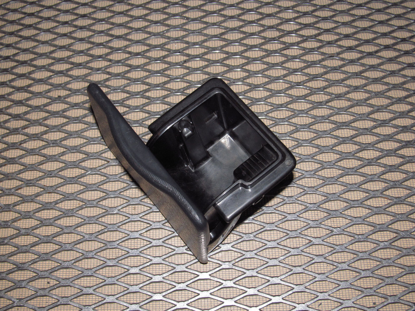 90-96 Nissan 300zx OEM Console Ash Tray – Autopartone.com