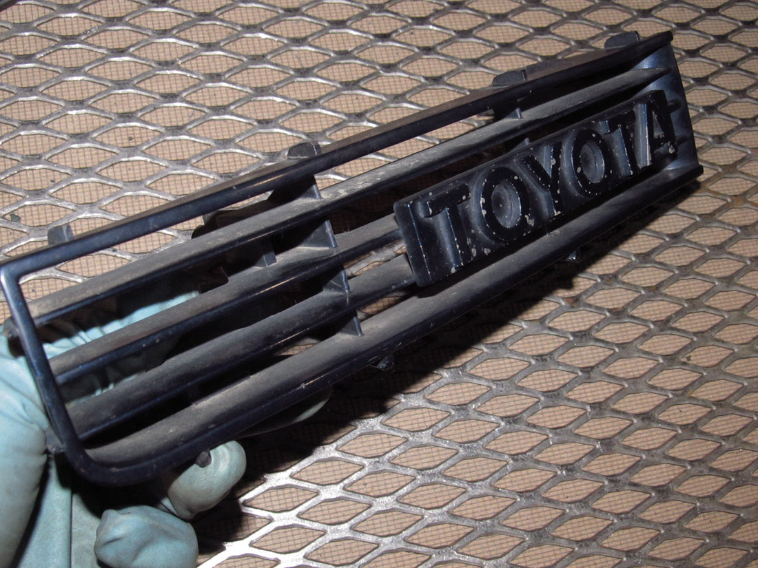 89 90 91 92 Toyota Supra OEM Front Bumper Grille – Autopartone