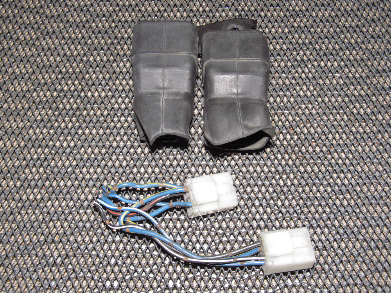 94 95 96 97 Mazda Miata OEM Headlight Motor Relay – Autopartone.com