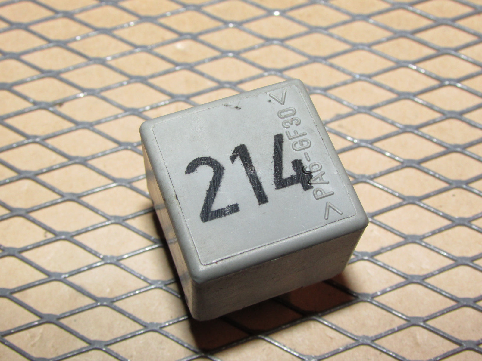 Audi & Volkswagen Relay (214) 443 951 253K – Autopartone.com